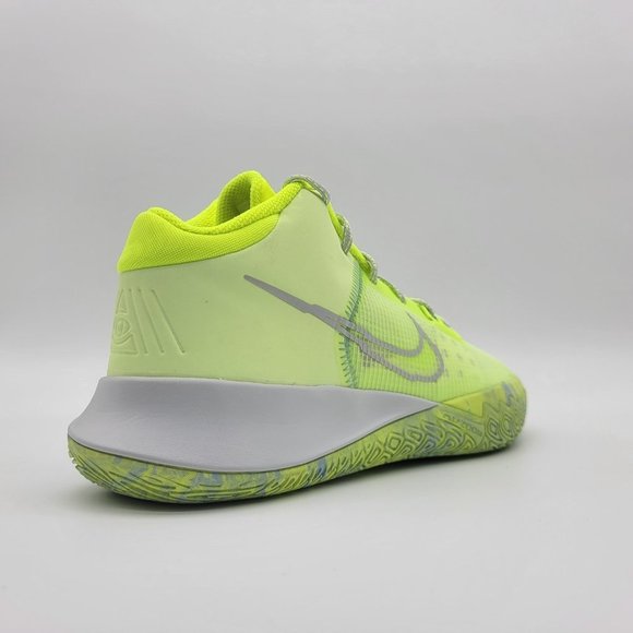 Nike | Shoes | New Nike Kyrie Volt Green Basketball Shoes Sneakers ...